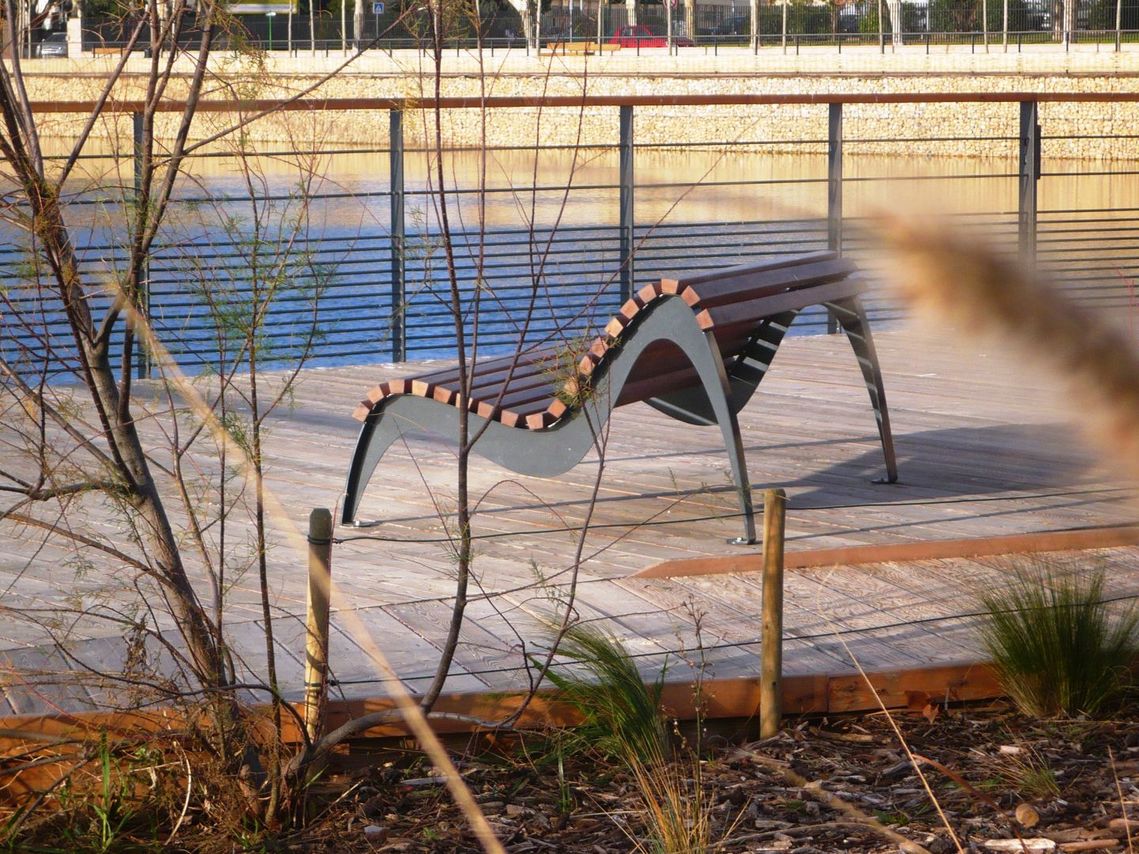 Paséo, gamme de mobilier urbain pour Square | Félix associés