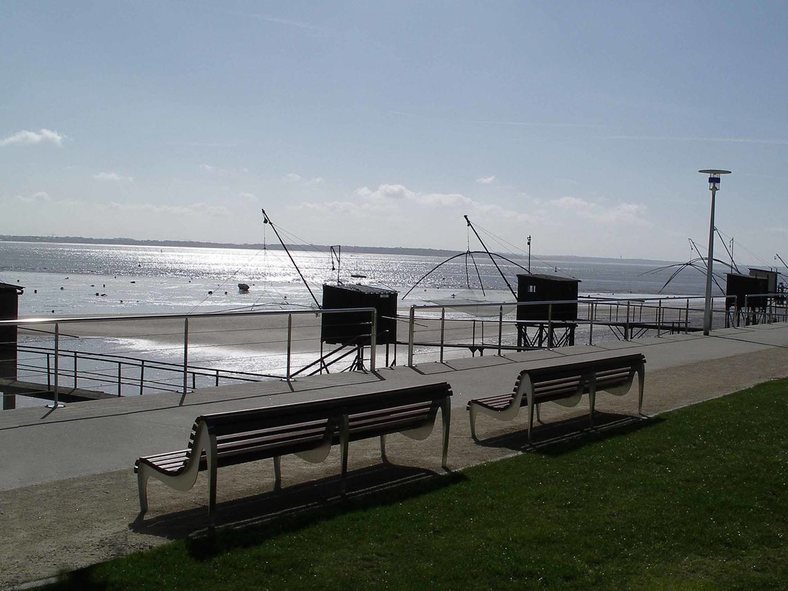 Paséo, gamme de mobilier urbain pour Square | Félix associés